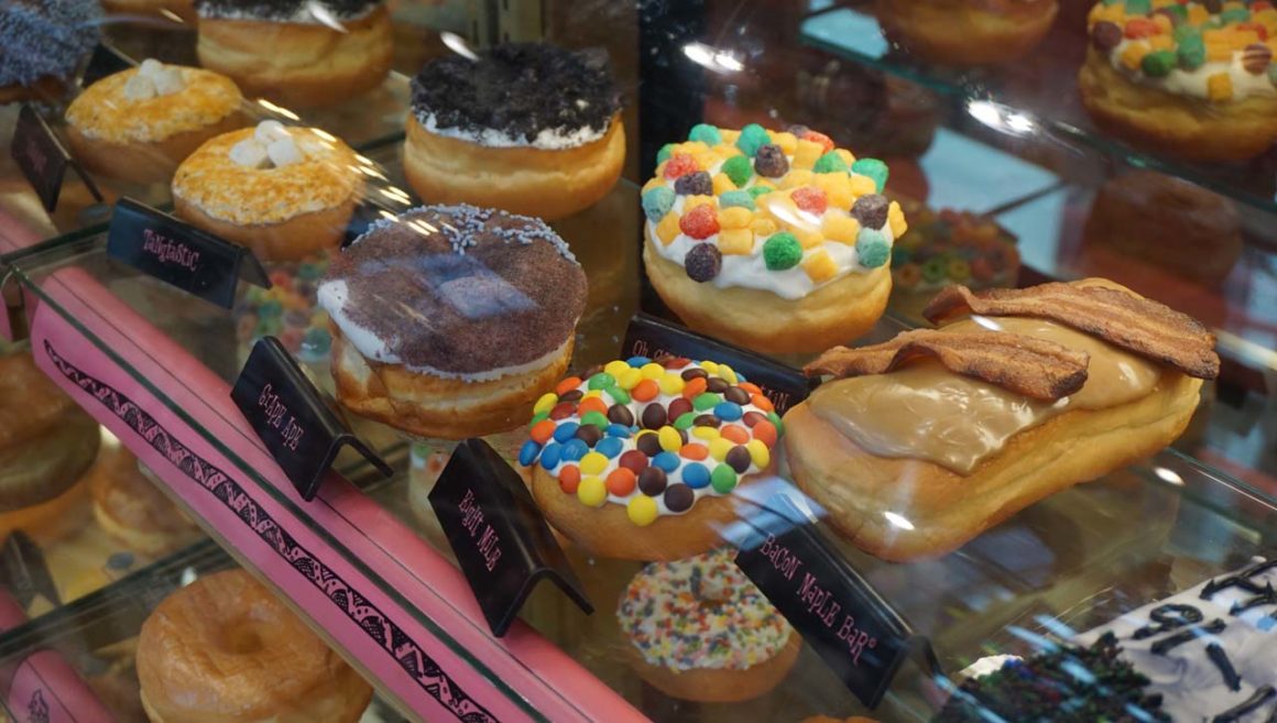Voodoo Doughnut: a loja de donuts da Universal Studios - Rodei Viagens